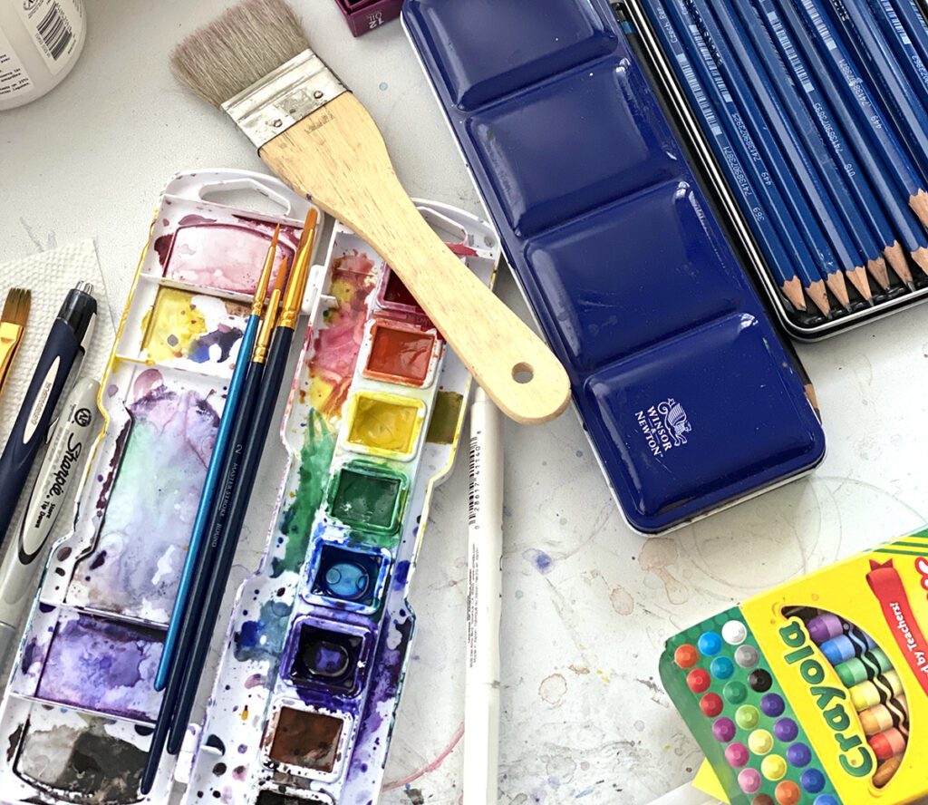 16 Things I Wish I Knew About Teaching as a New Art Teacher - The Art ...