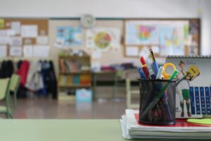 Everything You Need to Know About Classroom Management in the Art Room ...