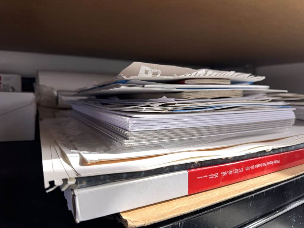 27 Ways to Design an Inviting, Functional, and Flexible Art Room - The ...